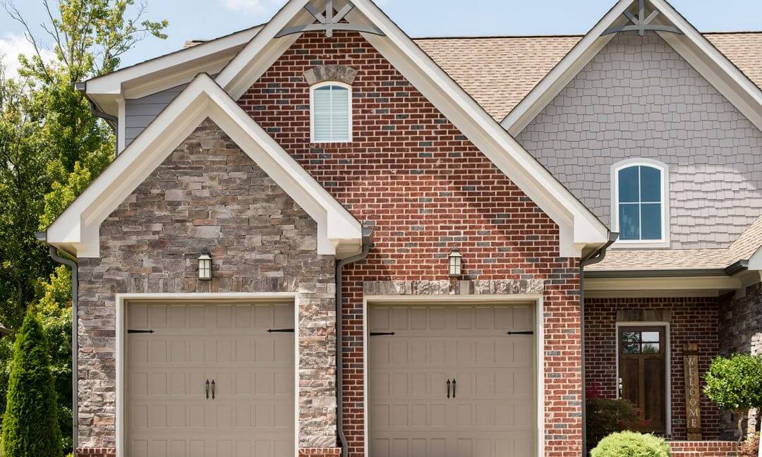 Stone Veneer Garage | Horizon Stone