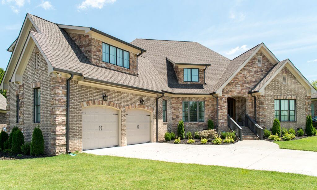 Stone Veneer Garage | Horizon Stone