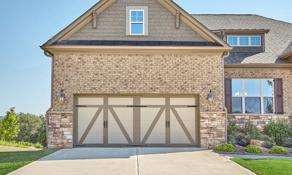 Stone Veneer Garage | Horizon Stone
